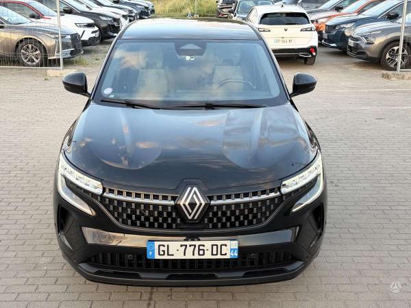 Black Renault Austral 2022 in Marijampole, with an engine capacity of 1.33 L and mileage of 152 thousand km for 19239 €, photo 6 on AUTOMOTO.COM.LV