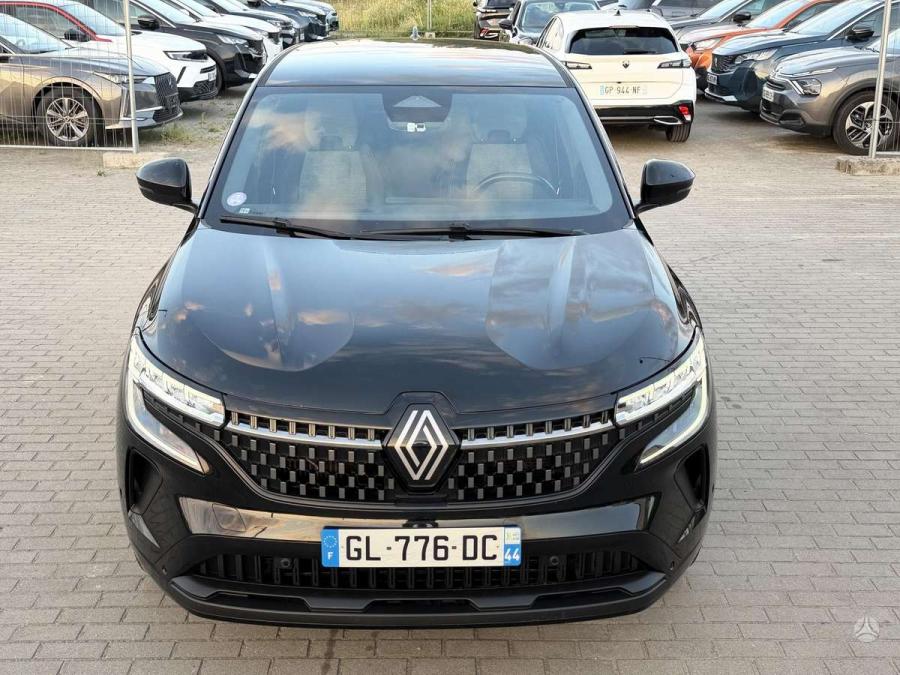 Black Renault Austral 2022 in Marijampole, with an engine capacity of 1.33 L and mileage of 152 thousand km for 19239 €, photo 7 on AUTOMOTO.COM.LV