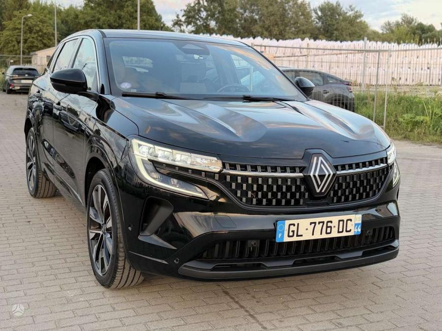 Black Renault Austral 2022 in Marijampole, with an engine capacity of 1.33 L and mileage of 152 thousand km for 19239 €, photo 8 on AUTOMOTO.COM.LV