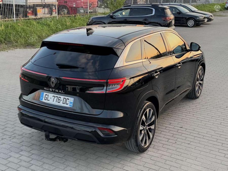 Black Renault Austral 2022 in Marijampole, with an engine capacity of 1.33 L and mileage of 152 thousand km for 19239 €, photo 13 on AUTOMOTO.COM.LV