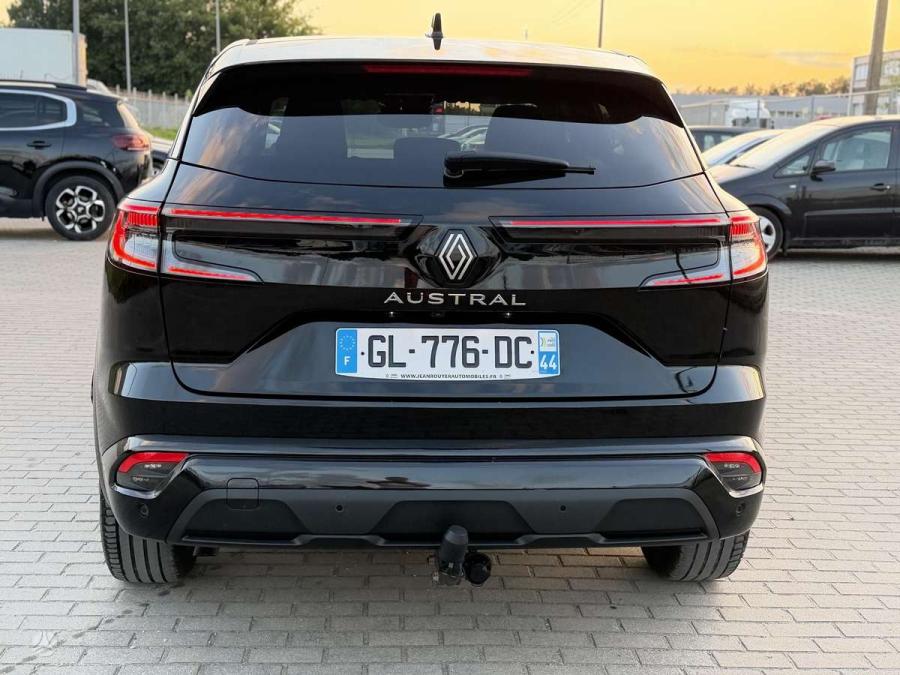 Black Renault Austral 2022 in Marijampole, with an engine capacity of 1.33 L and mileage of 152 thousand km for 19239 €, photo 14 on AUTOMOTO.COM.LV
