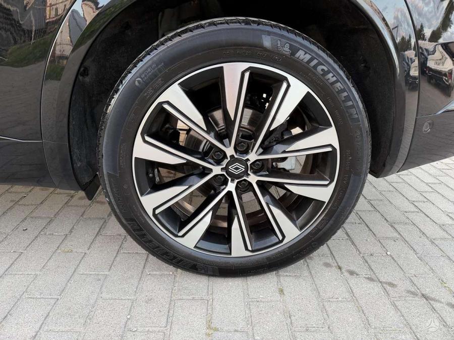 Black Renault Austral 2022 in Marijampole, with an engine capacity of 1.33 L and mileage of 152 thousand km for 19239 €, photo 20 on AUTOMOTO.COM.LV