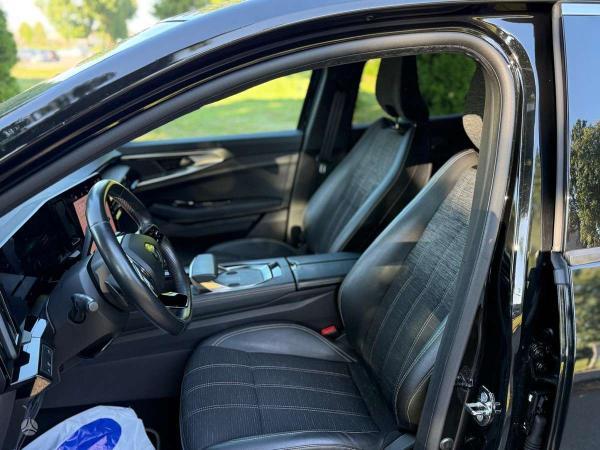 Black Renault Austral 2023 in Taurage, with an engine capacity of 1.20 L and mileage of 220 thousand km for 13500 €, photo 10 on AUTOMOTO.COM.LV