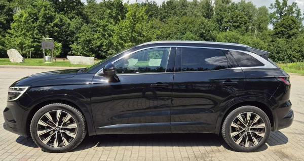 Black Renault Austral 2023 in Taurage, with an engine capacity of 1.20 L and mileage of 235 thousand km for 11900 €, photo 8 on AUTOMOTO.COM.LV