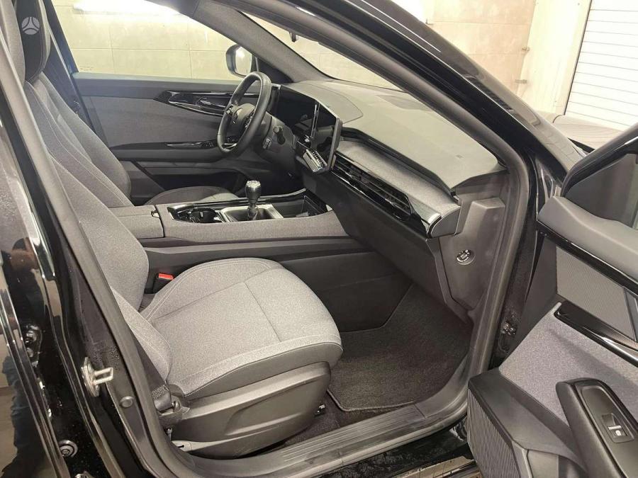 Melns Renault Austral 2023 Marijampole, ar dzinēja tilpumu 1.20 L un nobraukumu 129 tūkst. km par 16783 €, foto 10 vietnē AUTOMOTO.COM.LV