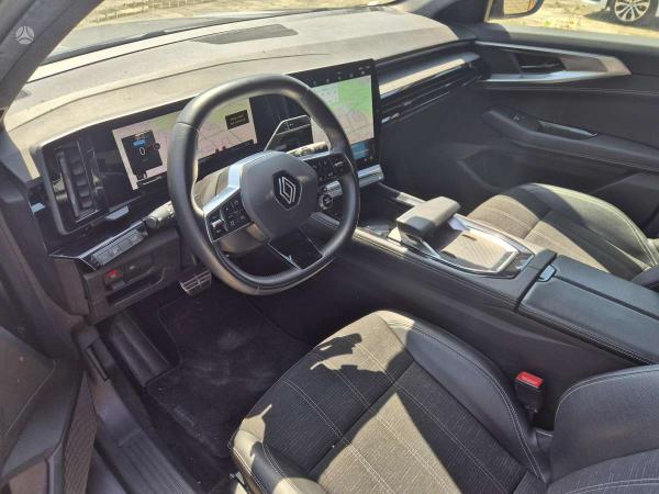 Grey Renault Austral 2023 in Vilnius, with an engine capacity of 1.20 L and mileage of 157 thousand km for 17000 €, photo 6 on AUTOMOTO.COM.LV