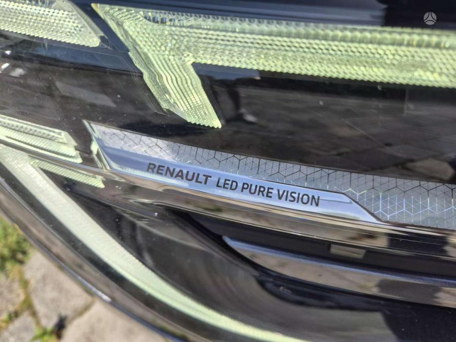 Grey Renault Austral 2023 in Vilnius, with an engine capacity of 1.20 L and mileage of 157 thousand km for 17000 €, photo 8 on AUTOMOTO.COM.LV