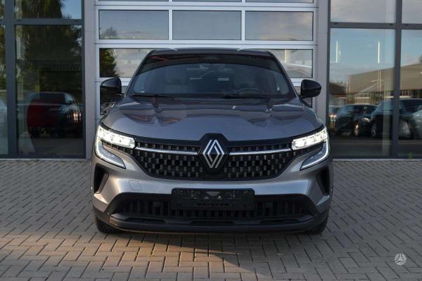 Grey Renault Austral 2023 in Vilnius, with an engine capacity of 1.20 L and mileage of 158 thousand km for 17500 €, photo 8 on AUTOMOTO.COM.LV