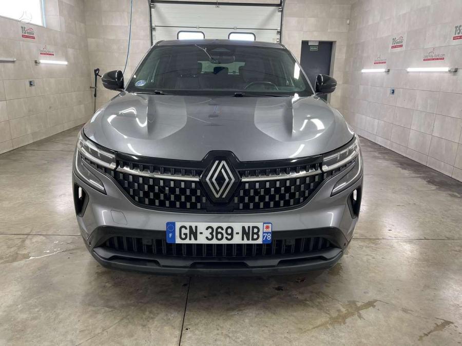 Grey Renault Austral 2023 in Marijampole, with an engine capacity of 1.33 L and mileage of 143 thousand km for 18943 €, photo 3 on AUTOMOTO.COM.LV