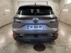 Grey Renault Austral 2023 in Marijampole, with an engine capacity of 1.33 L and mileage of 143 thousand km for 18943 €, photo 6 on AUTOMOTO.COM.LV