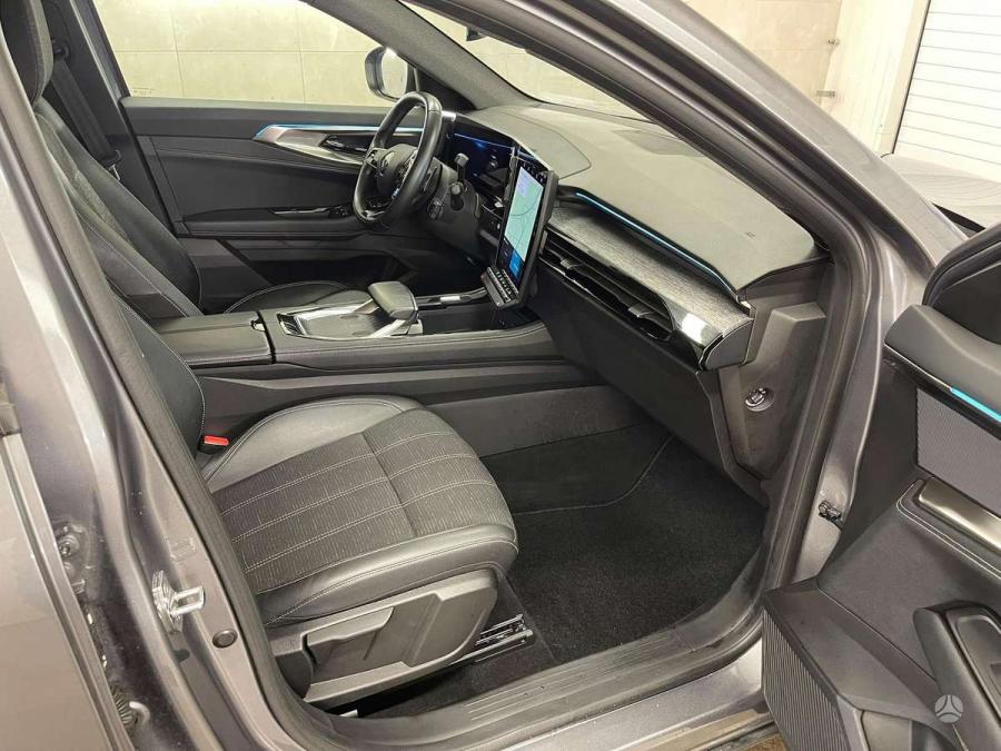 Grey Renault Austral 2023 in Marijampole, with an engine capacity of 1.33 L and mileage of 143 thousand km for 18943 €, photo 10 on AUTOMOTO.COM.LV