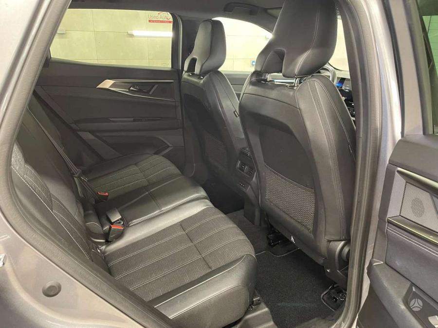 Grey Renault Austral 2023 in Marijampole, with an engine capacity of 1.33 L and mileage of 143 thousand km for 18943 €, photo 11 on AUTOMOTO.COM.LV