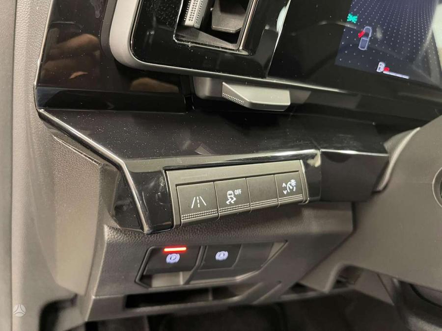 Grey Renault Austral 2023 in Marijampole, with an engine capacity of 1.33 L and mileage of 143 thousand km for 18943 €, photo 15 on AUTOMOTO.COM.LV