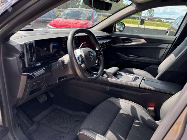 Pelēks Renault Austral 2024 Šauļi, ar dzinēja tilpumu 1.20 L un nobraukumu 31 tūkst. km par 27000 €, foto 7 vietnē AUTOMOTO.COM.LV
