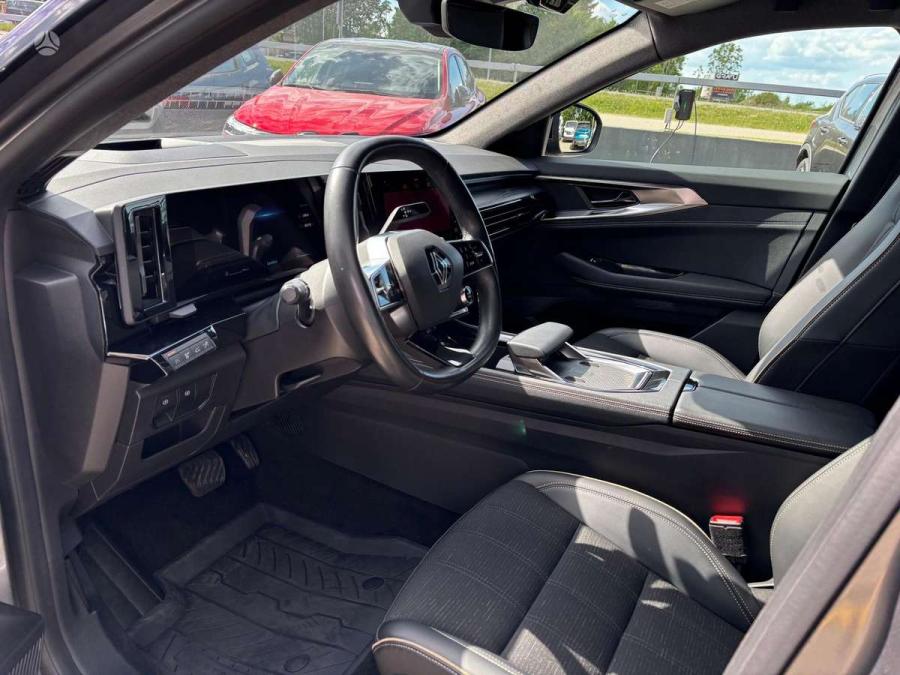 Pelēks Renault Austral 2024 Šauļi, ar dzinēja tilpumu 1.20 L un nobraukumu 31 tūkst. km par 27000 €, foto 8 vietnē AUTOMOTO.COM.LV