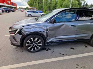 Grey Renault Austral 2025 in Kaunas, with an engine capacity of 1.33 L and mileage of 12 thousand km for 18300 €, photo 8 on AUTOMOTO.COM.LV