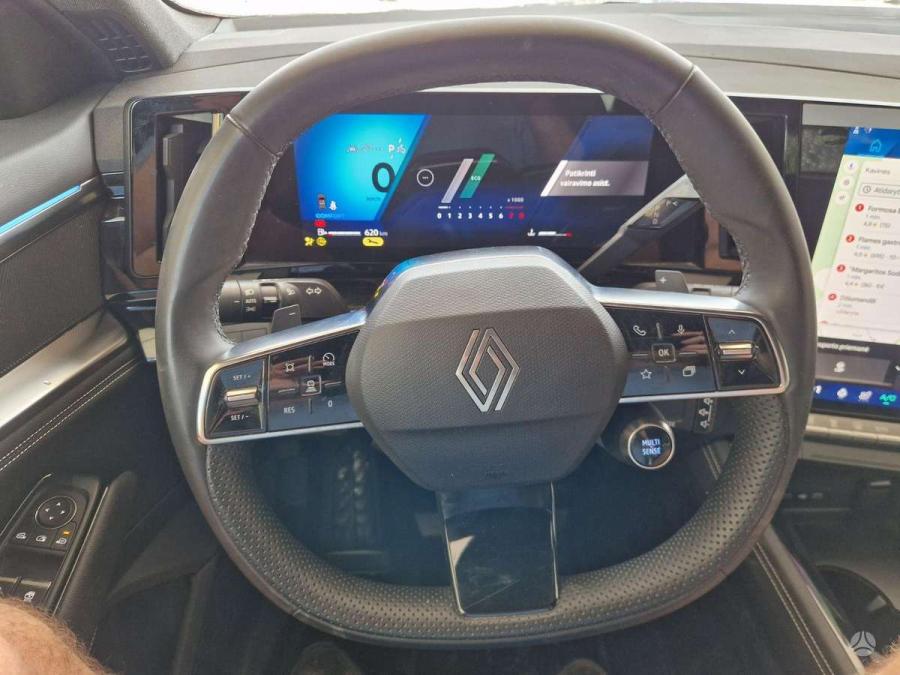 Grey Renault Austral 2025 in Kaunas, with an engine capacity of 1.33 L and mileage of 12 thousand km for 18300 €, photo 20 on AUTOMOTO.COM.LV
