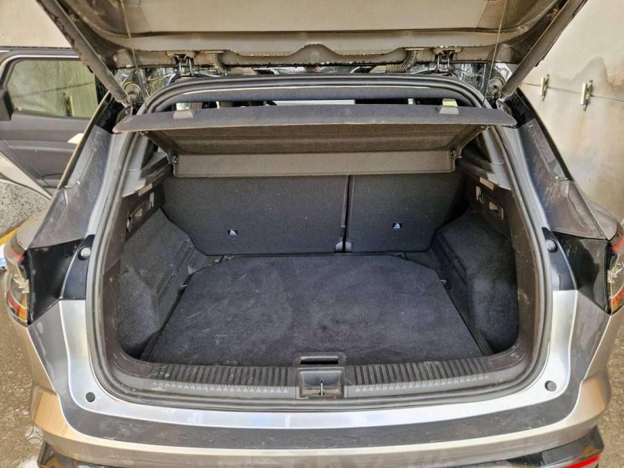 Grey Renault Austral 2025 in Kaunas, with an engine capacity of 1.33 L and mileage of 12 thousand km for 18300 €, photo 34 on AUTOMOTO.COM.LV