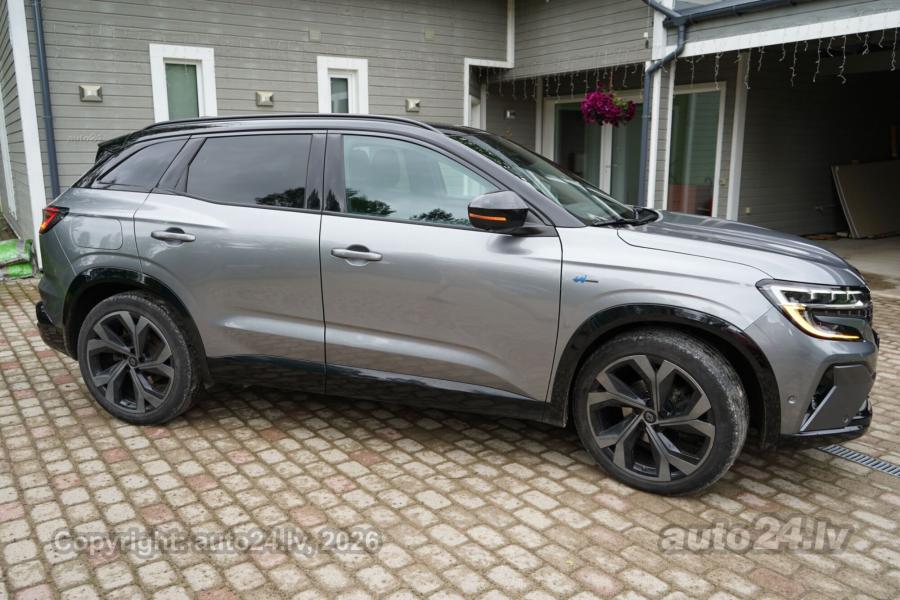 Grey Renault Austral 2023 in Ogre, with an engine capacity of 1.30 L and mileage of 64 thousand km for 24500 €, photo 1 on AUTOMOTO.COM.LV