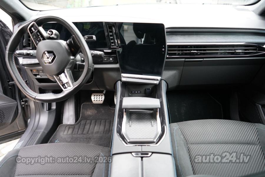 Grey Renault Austral 2023 in Ogre, with an engine capacity of 1.30 L and mileage of 64 thousand km for 24500 €, photo 9 on AUTOMOTO.COM.LV