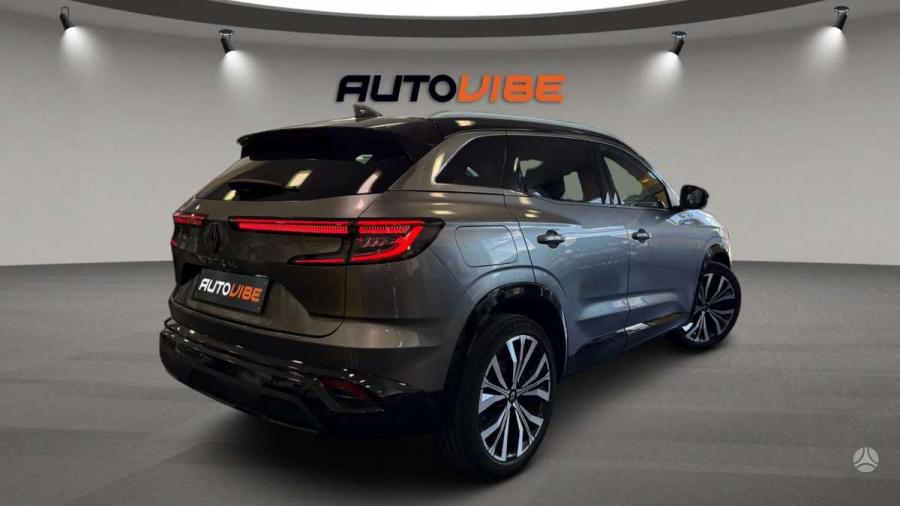 Pelēks Renault Austral 2023 Viļņa, ar dzinēja tilpumu 1.33 L un nobraukumu 50 tūkst. km par 25666 €, foto 5 vietnē AUTOMOTO.COM.LV