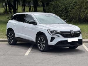 White Renault Austral 2023 in Kaunas, with an engine capacity of 1.20 L and mileage of 111 thousand km for 15300 €, photo  on AUTOMOTO.COM.LV