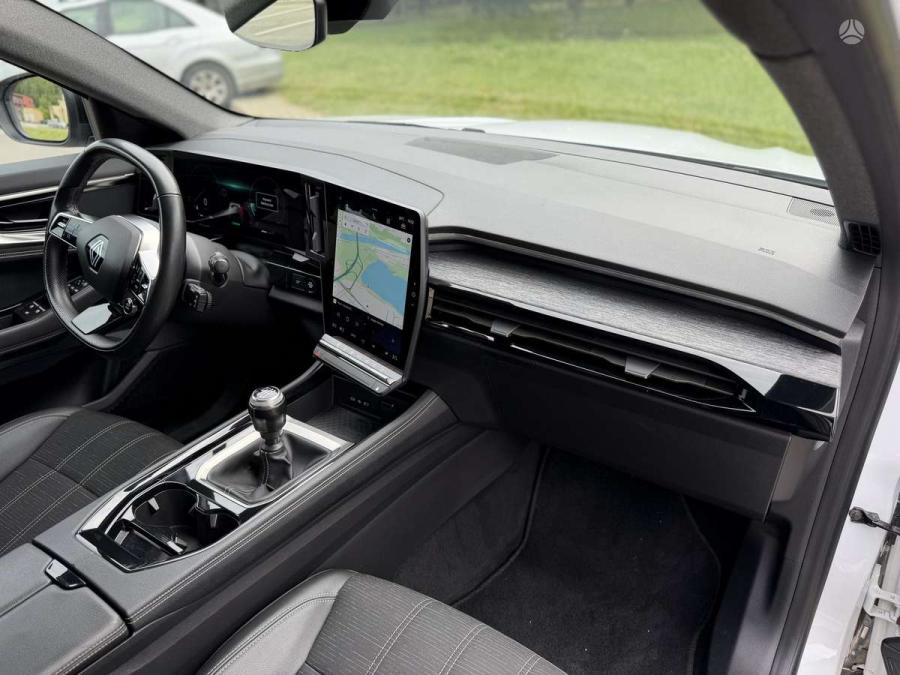 Balts Renault Austral 2023 Kauņa, ar dzinēja tilpumu 1.20 L un nobraukumu 111 tūkst. km par 15300 €, foto 19 vietnē AUTOMOTO.COM.LV