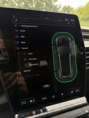 Balts Renault Austral 2023 Kauņa, ar dzinēja tilpumu 1.20 L un nobraukumu 111 tūkst. km par 15300 €, foto 29 vietnē AUTOMOTO.COM.LV