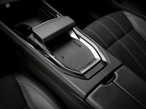 Balts Renault Austral 2023 Kauņa, ar dzinēja tilpumu 1.33 L un nobraukumu 80 tūkst. km par 22900 €, foto 18 vietnē AUTOMOTO.COM.LV