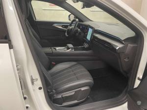 White Renault Austral 2023 in Marijampole, with an engine capacity of 1.33 L and mileage of 151 thousand km for 19602 €, photo 9 on AUTOMOTO.COM.LV