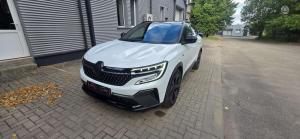 Balts Renault Austral 2024 Telšiai, ar dzinēja tilpumu 1.20 L un nobraukumu 32 tūkst. km par 23900 €, foto  vietnē AUTOMOTO.COM.LV