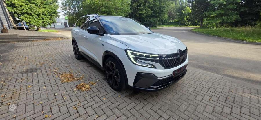 Balts Renault Austral 2024 Telšiai, ar dzinēja tilpumu 1.20 L un nobraukumu 32 tūkst. km par 23900 €, foto 4 vietnē AUTOMOTO.COM.LV