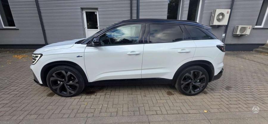 Balts Renault Austral 2024 Telšiai, ar dzinēja tilpumu 1.20 L un nobraukumu 32 tūkst. km par 23900 €, foto 9 vietnē AUTOMOTO.COM.LV