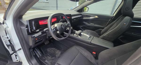 Balts Renault Austral 2024 Telšiai, ar dzinēja tilpumu 1.20 L un nobraukumu 32 tūkst. km par 23900 €, foto 10 vietnē AUTOMOTO.COM.LV