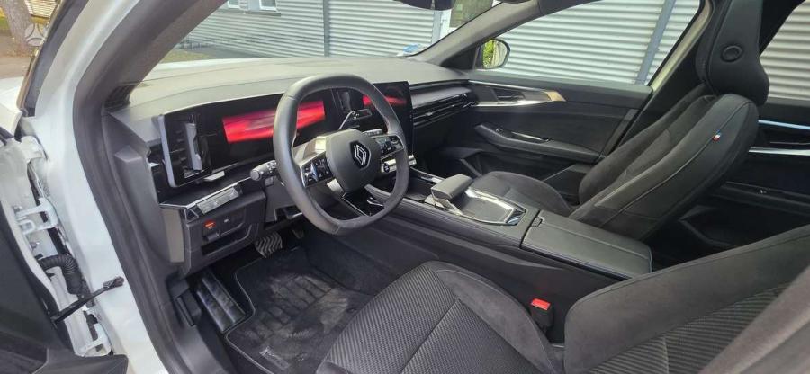 Balts Renault Austral 2024 Telšiai, ar dzinēja tilpumu 1.20 L un nobraukumu 32 tūkst. km par 23900 €, foto 11 vietnē AUTOMOTO.COM.LV