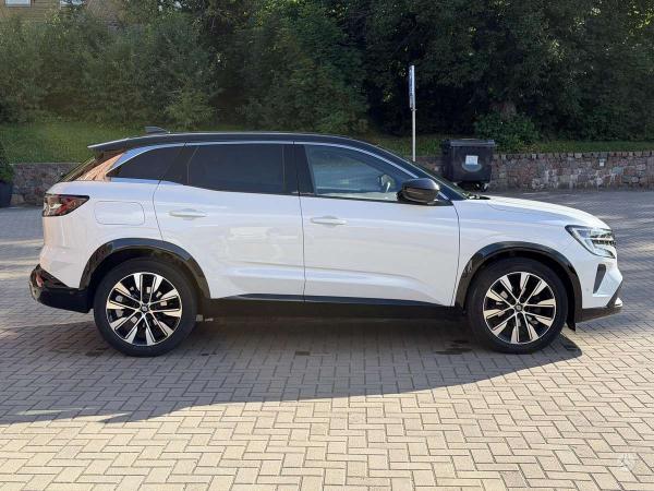 Balts Renault Austral 2024 Plungė, ar dzinēja tilpumu 1.30 L un nobraukumu 43 tūkst. km par 24800 €, foto 4 vietnē AUTOMOTO.COM.LV
