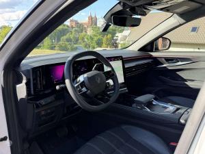 Balts Renault Austral 2024 Plungė, ar dzinēja tilpumu 1.30 L un nobraukumu 43 tūkst. km par 24800 €, foto 12 vietnē AUTOMOTO.COM.LV
