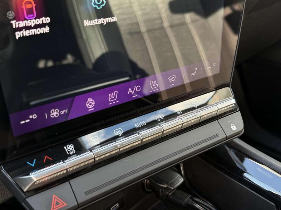 Balts Renault Austral 2024 Plungė, ar dzinēja tilpumu 1.30 L un nobraukumu 43 tūkst. km par 24800 €, foto 13 vietnē AUTOMOTO.COM.LV