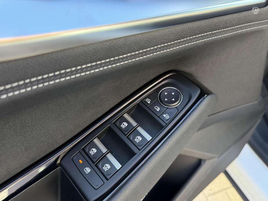 Balts Renault Austral 2024 Plungė, ar dzinēja tilpumu 1.30 L un nobraukumu 43 tūkst. km par 24800 €, foto 14 vietnē AUTOMOTO.COM.LV