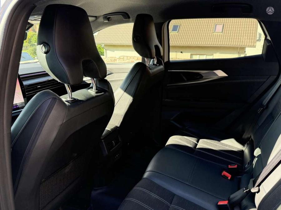 Balts Renault Austral 2024 Plungė, ar dzinēja tilpumu 1.30 L un nobraukumu 43 tūkst. km par 24800 €, foto 19 vietnē AUTOMOTO.COM.LV