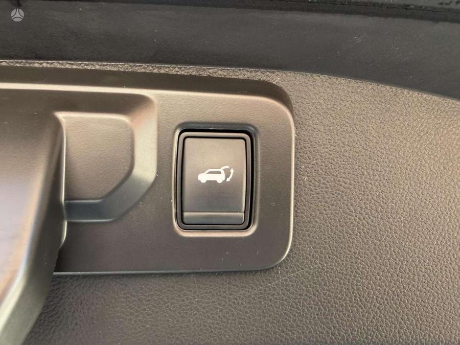 Balts Renault Austral 2024 Plungė, ar dzinēja tilpumu 1.30 L un nobraukumu 43 tūkst. km par 24800 €, foto 26 vietnē AUTOMOTO.COM.LV