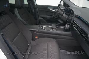 Balts Renault Austral 2023 Tallina, ar dzinēja tilpumu 1.20 L un nobraukumu 24 tūkst. km par 31990 €, foto 10 vietnē AUTOMOTO.COM.LV
