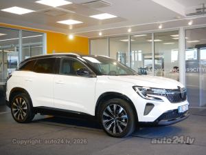 Белый Рено Austral 2023 в Таллин, объемом двигателя 1.33 л и пробегом 26 тыс. км за 25000 €, фото  на AUTOMOTO.COM.LV