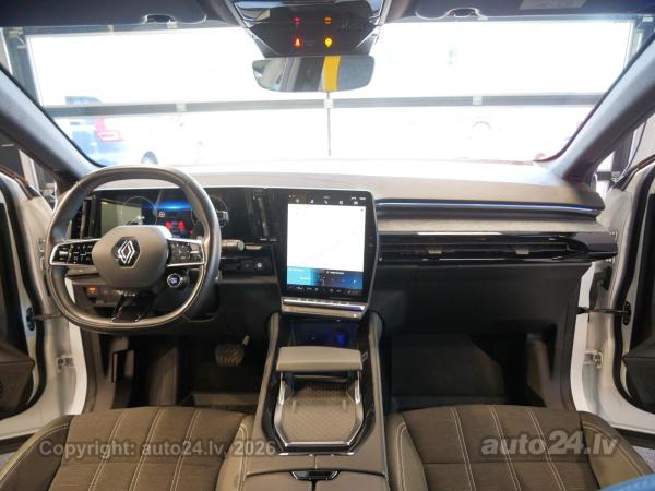 Balts Renault Austral 2023 Tallina, ar dzinēja tilpumu 1.33 L un nobraukumu 26 tūkst. km par 25000 €, foto 6 vietnē AUTOMOTO.COM.LV