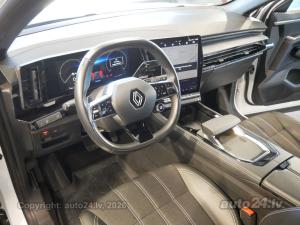 White Renault Austral 2023 in Tallinn, with an engine capacity of 1.33 L and mileage of 26 thousand km for 25000 €, photo 9 on AUTOMOTO.COM.LV