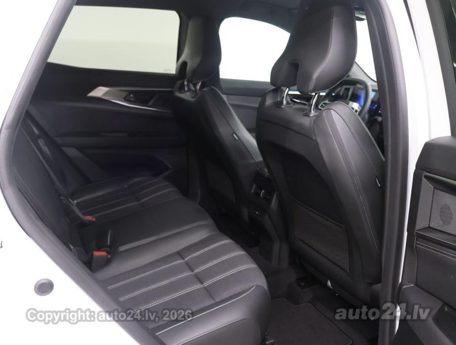 White Renault Austral 2024 in Tallinn, with an engine capacity of 1.30 L and mileage of 24 thousand km for 24900 €, photo 10 on AUTOMOTO.COM.LV