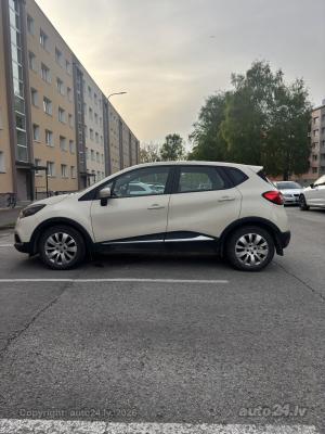 Beige Renault Captur 2014 in Tallinn, with an engine capacity of 0.90 L and mileage of 0 thousand km for 7299 €, photo 9 on AUTOMOTO.COM.LV
