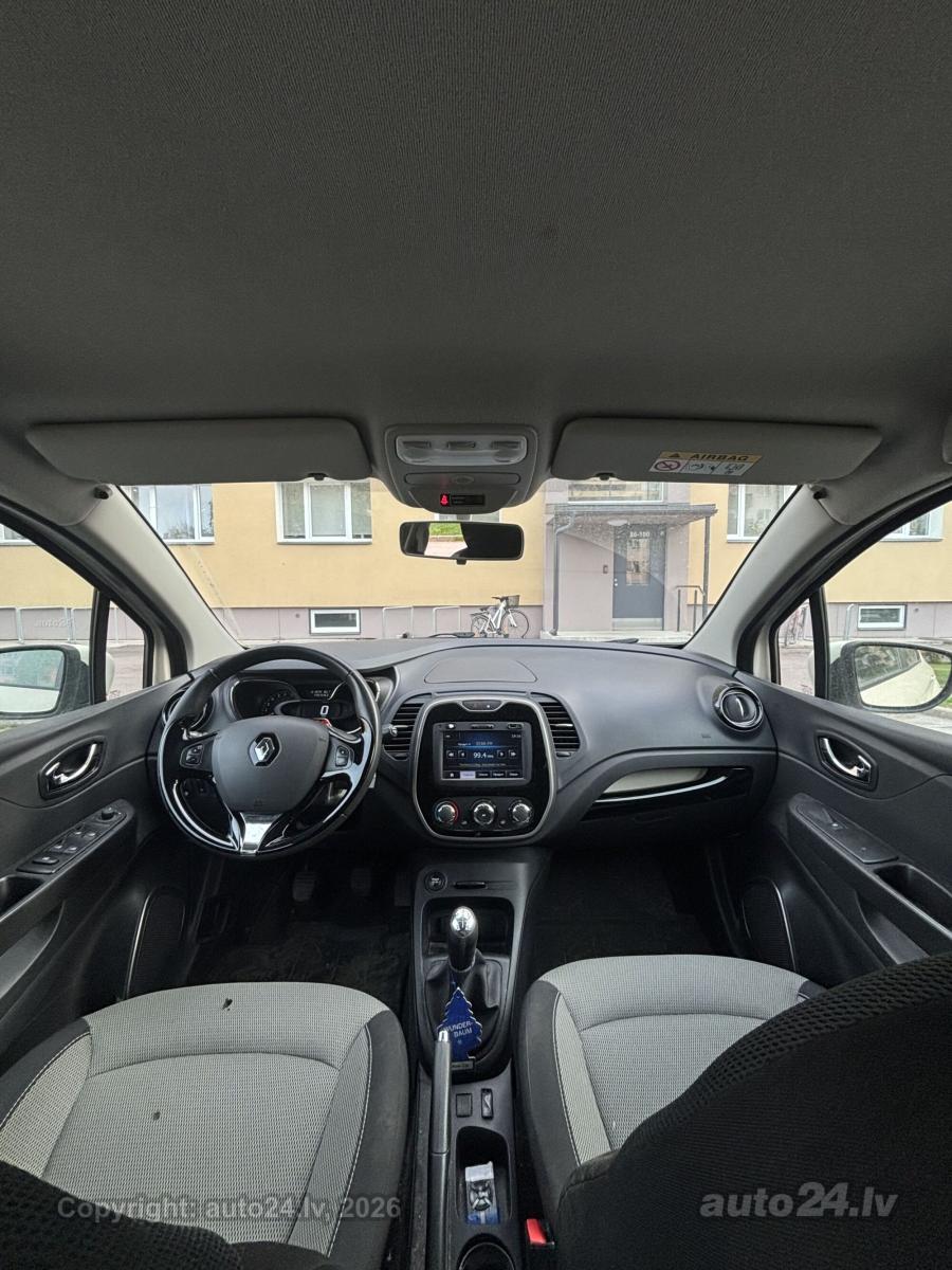 Beige Renault Captur 2014 in Tallinn, with an engine capacity of 0.90 L and mileage of 0 thousand km for 7299 €, photo 10 on AUTOMOTO.COM.LV