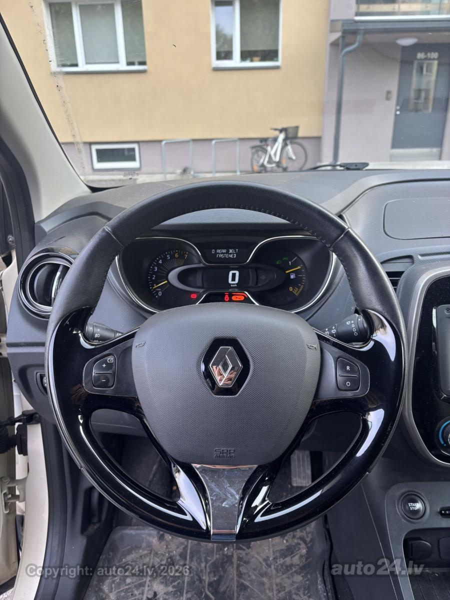 Beige Renault Captur 2014 in Tallinn, with an engine capacity of 0.90 L and mileage of 0 thousand km for 7299 €, photo 17 on AUTOMOTO.COM.LV