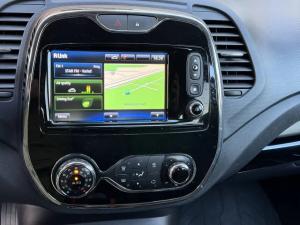 Black Renault Captur 2013 in Riga, with an engine capacity of 0.90 L and mileage of 183 thousand km for 6000 €, photo 13 on AUTOMOTO.COM.LV